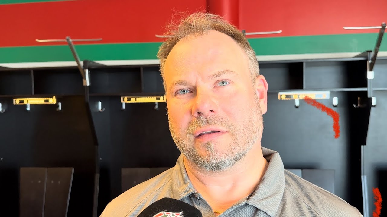 Henrik Gradin om försäsongen och backjakten - YouTube
