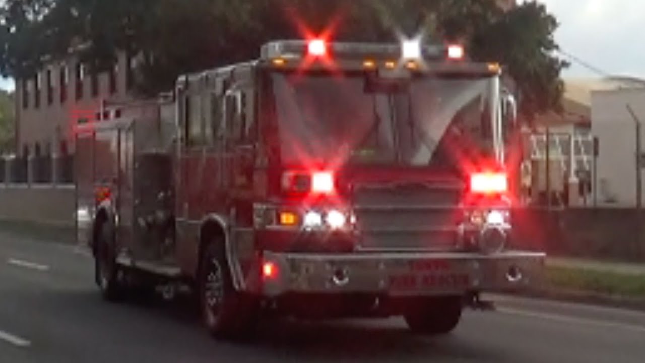 Tampa Fire & Rescue Engine 3 responding - YouTube