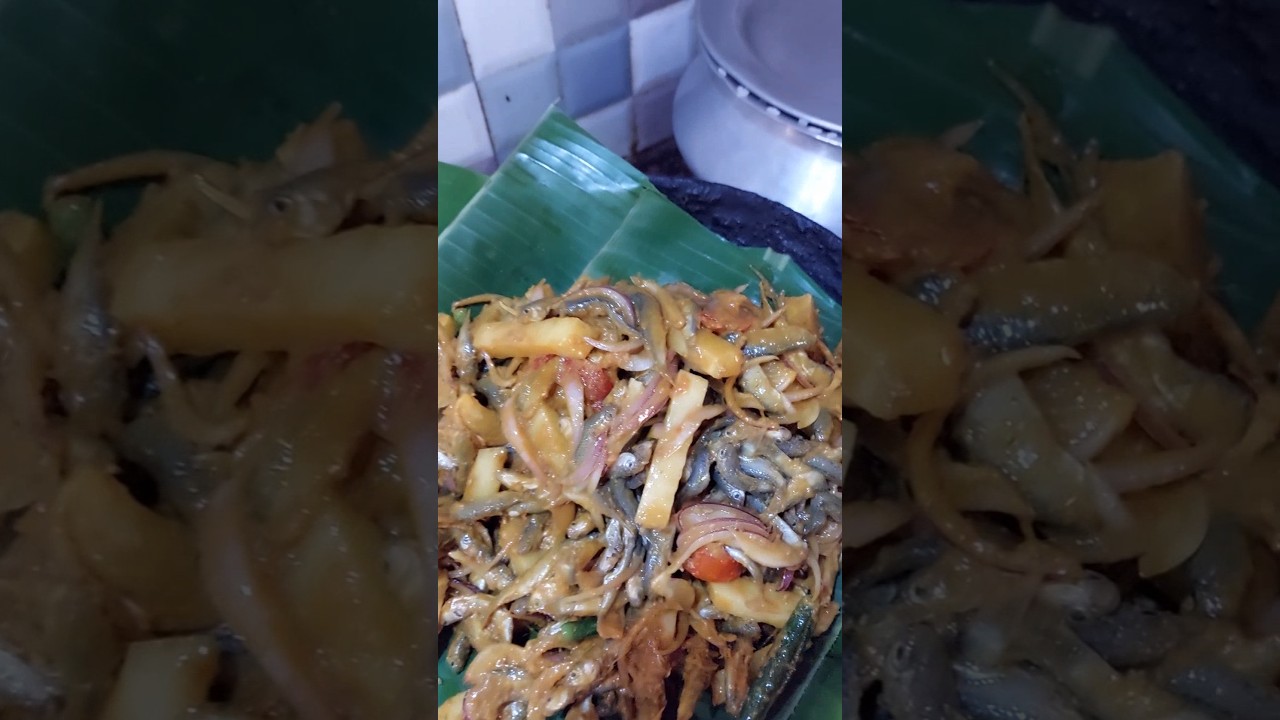 Mach Er Paturi / Kola Pata Te Mach Pora ️😍 #food #cooking #shorts # ...