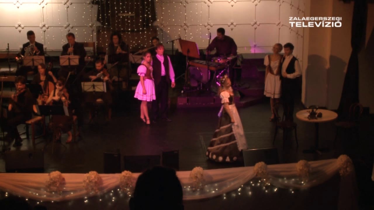 Farkas Alexandra - Marica Belépője - Marica Grófnő - YouTube