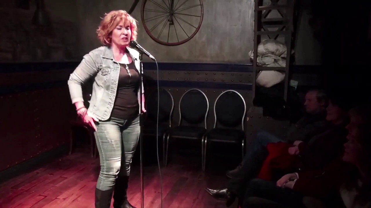 Esther Rubio - monólogo - "El Casting" - Comics Nigth - YouTube