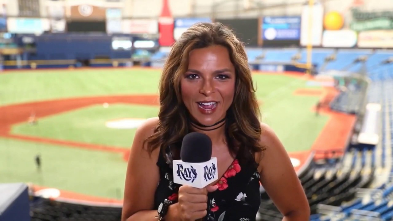 Angella Sharpe Sports Reporter - YouTube