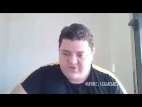 Püskürterek kusan adam