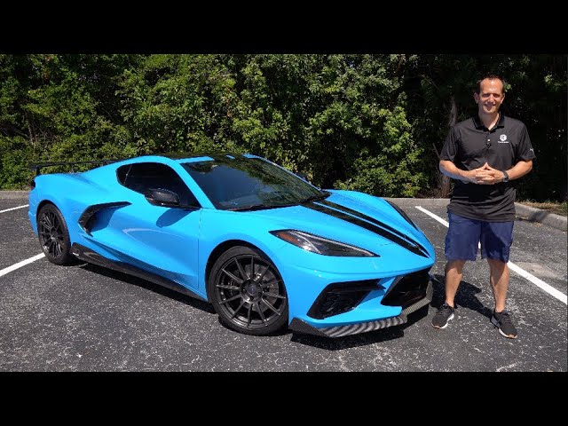 Corvette Stingray 2024 Bleu Showcasing Power And Precision: Chevrolet