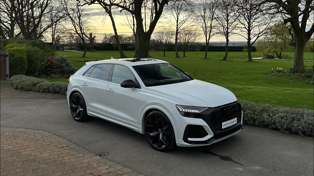 Audi RSQ8 Carbon Black - YouTube