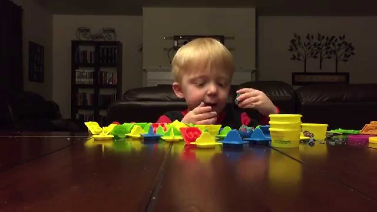 Play-Doh Review by 3 year old Jake and the Neverland Pirates Set - YouTube