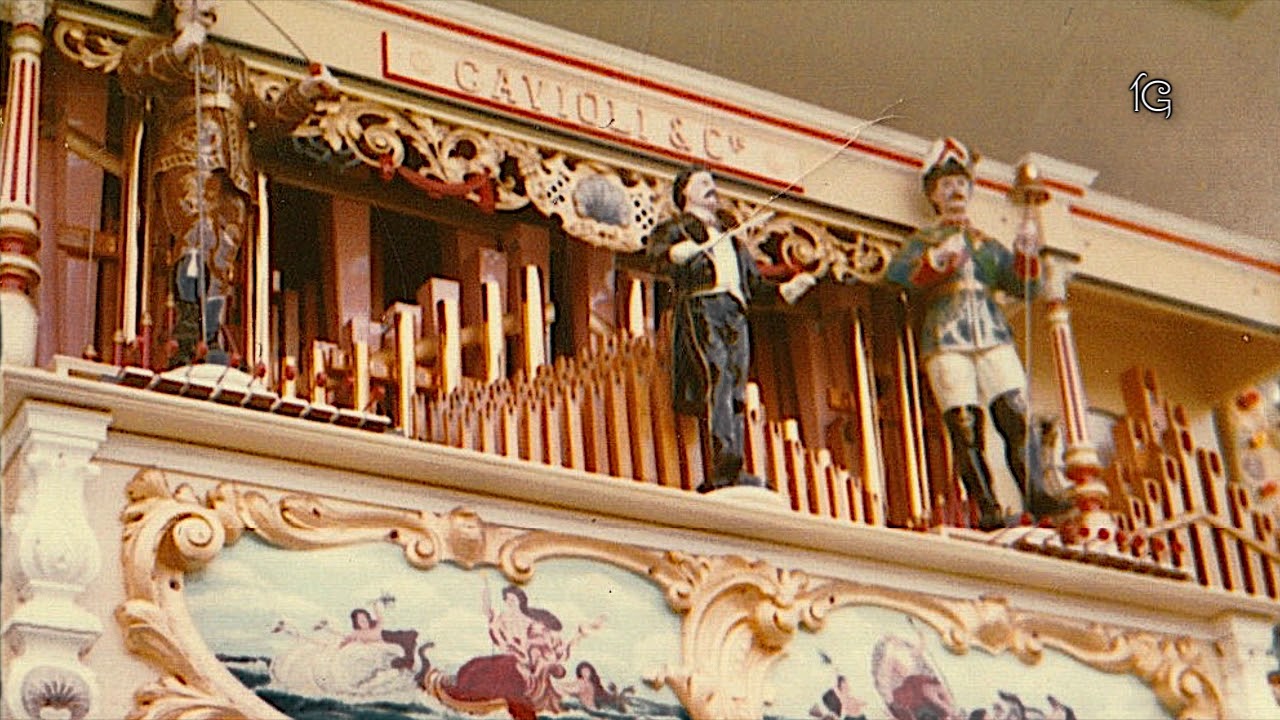 Gavioli 89 Key Fairground Organ - Canadian Capers - YouTube