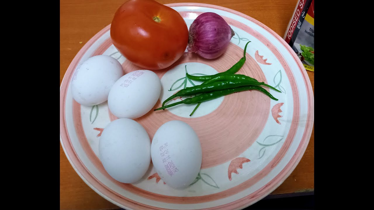 Life in Bahrain (Eggs and Tomato) - YouTube