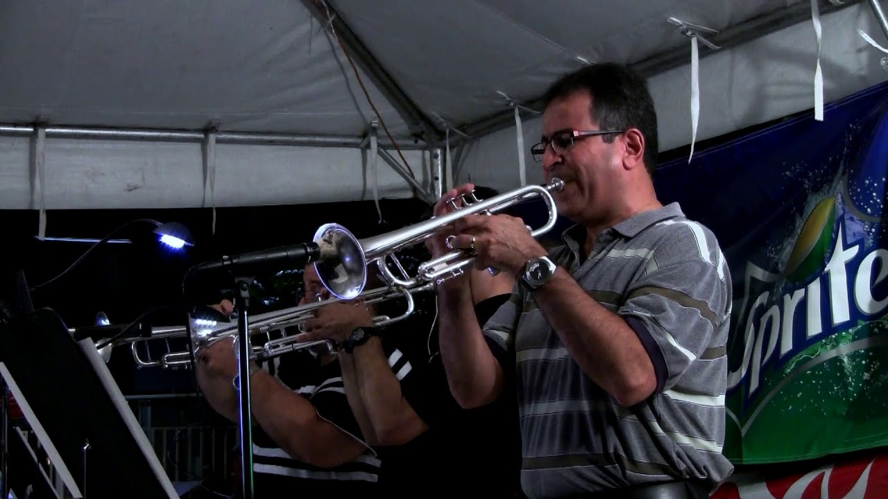 EL MUNDO EN CANDELA - ROBERTO ORTIZ - YouTube