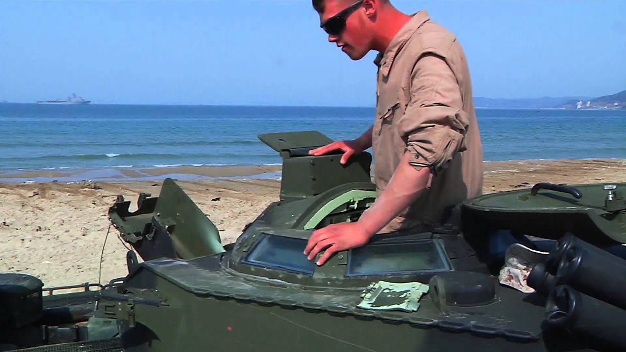Tactical Beach Landings In Korea - YouTube