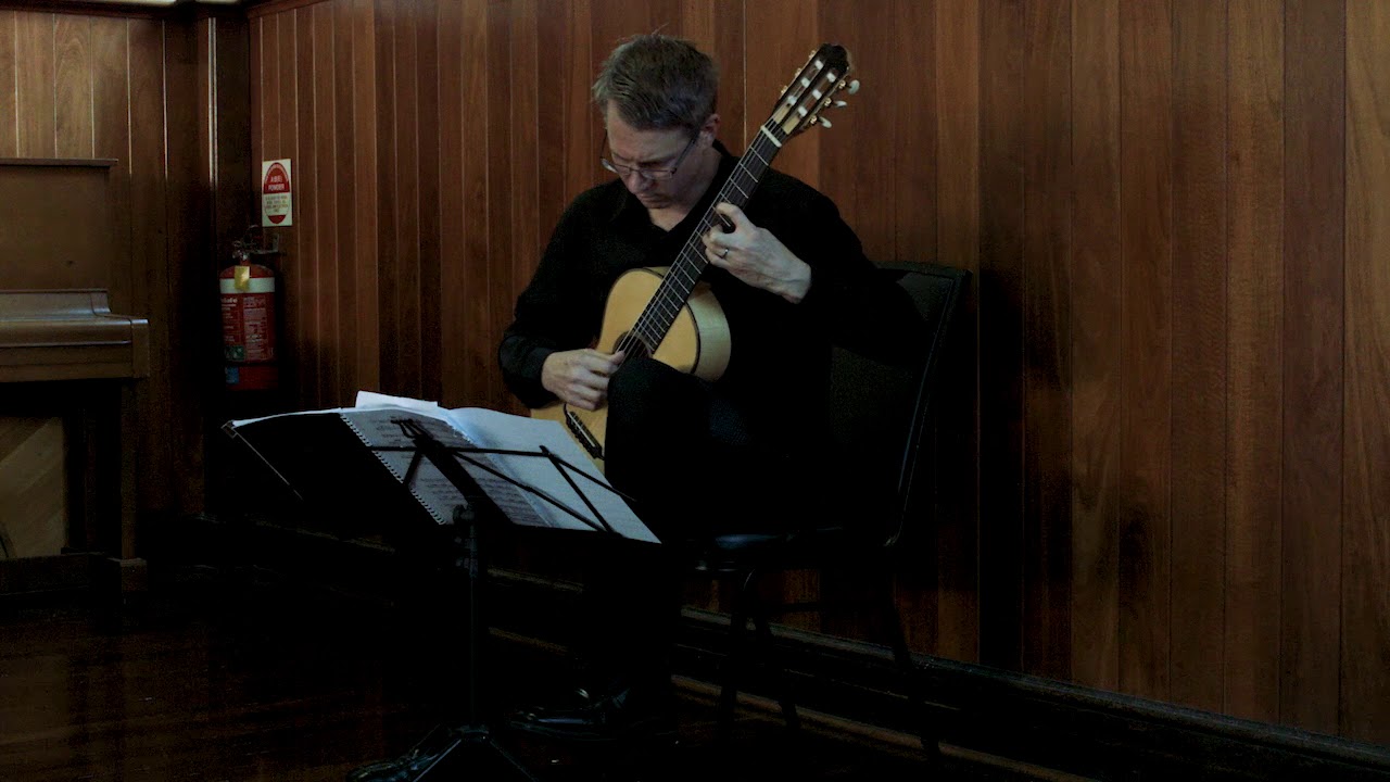 Jonathan Paget plays Sor's Sonate Op 15 on 19C guitar - YouTube