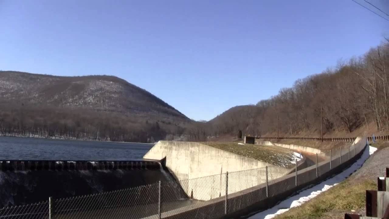 Lake Altoona Reservoir and the Surrounding Area 1/20/13 - YouTube