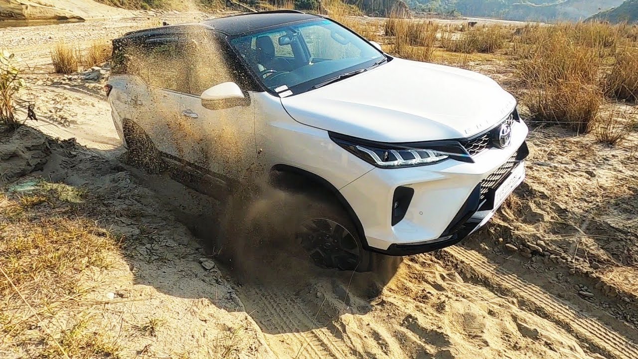 Toyota Legender 4×4 offroad test | First Time in India - YouTube