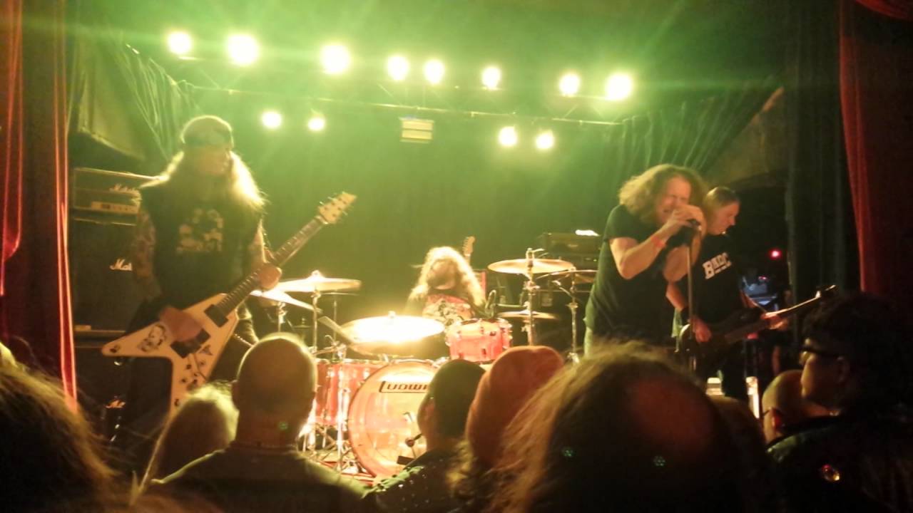 Saint Vitus (with Reagers!) "One Mind" Live 2016-10-16 in Portland, OR ...