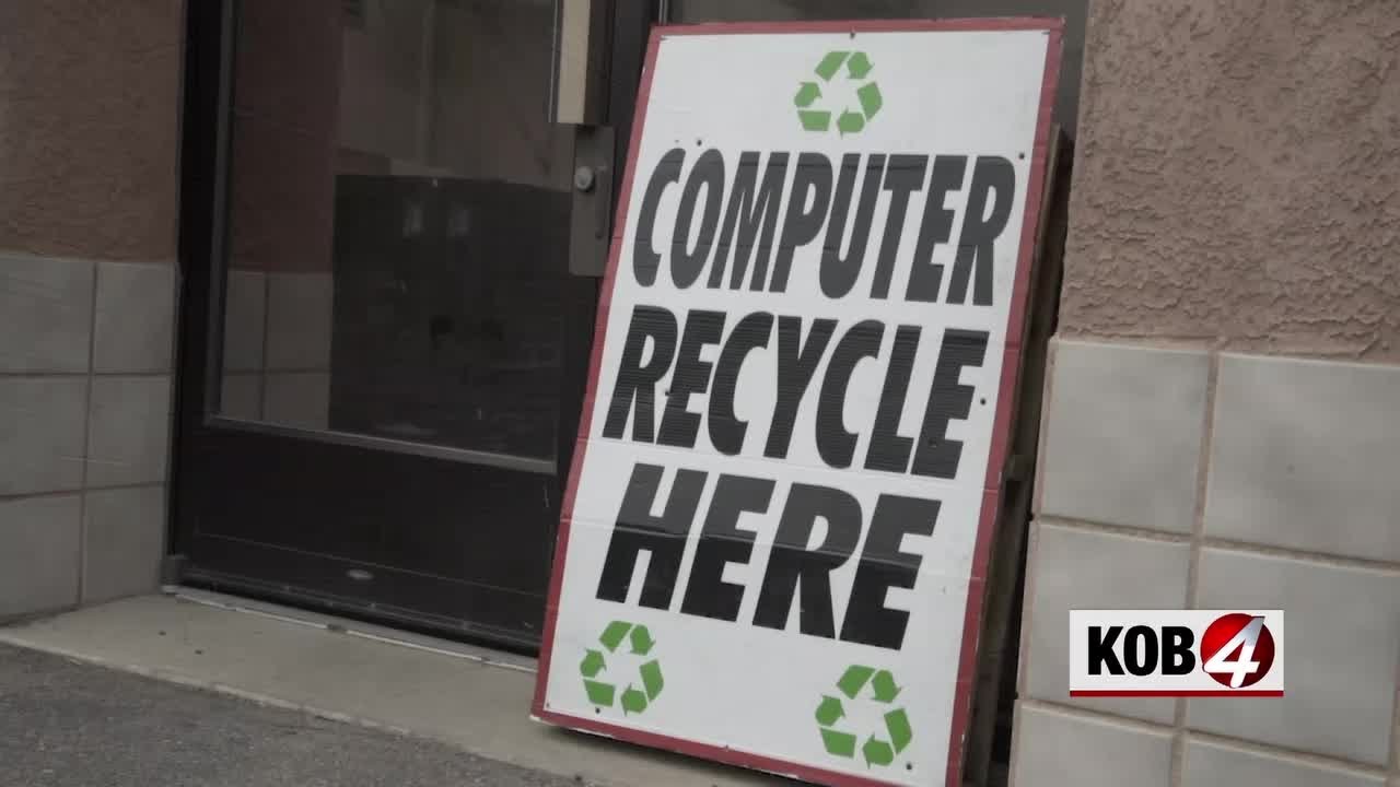 How does electronic recycling work? - YouTube