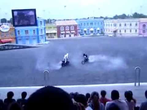 Stunt Show Crashes - Muhteşem Show da Akılalmaz Kaza... motospor.net