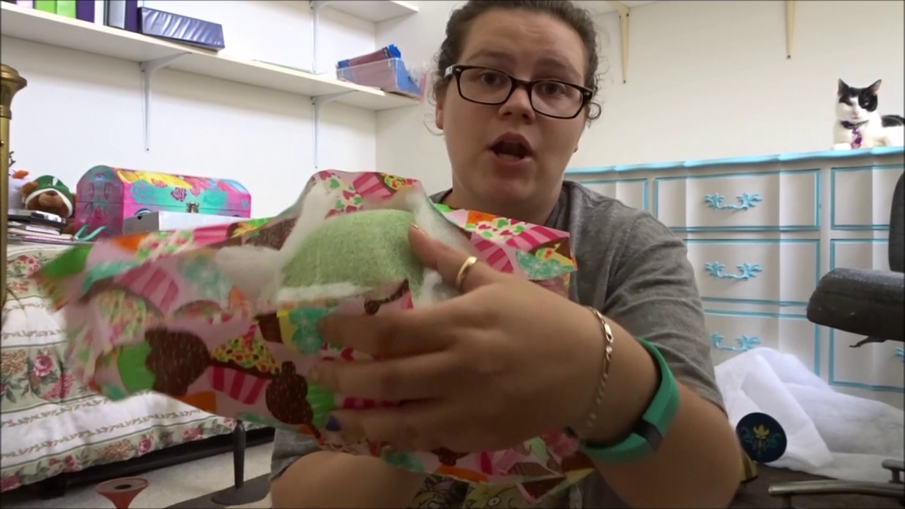 DIY DISNEY HAT EARS DISPLAY! - YouTube