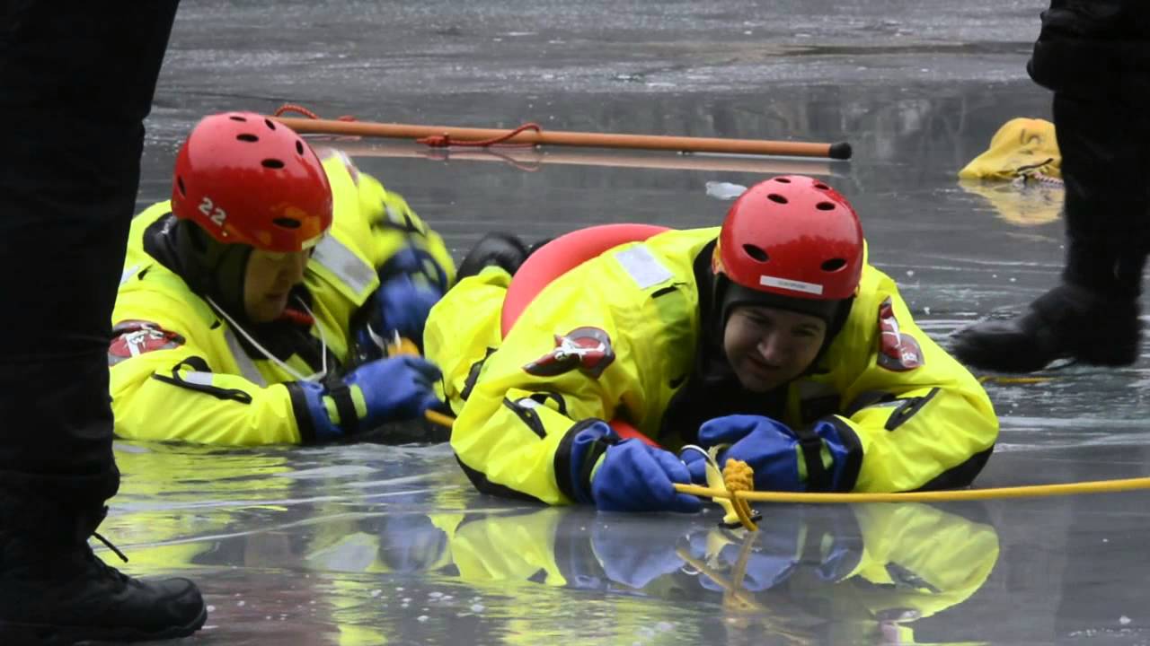 Eagle Fire Co takes part in ice rescue training - YouTube