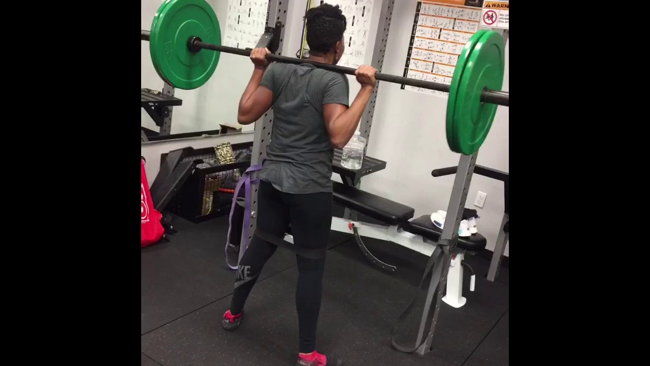 Alisha Matthews grinding on leg day! - YouTube