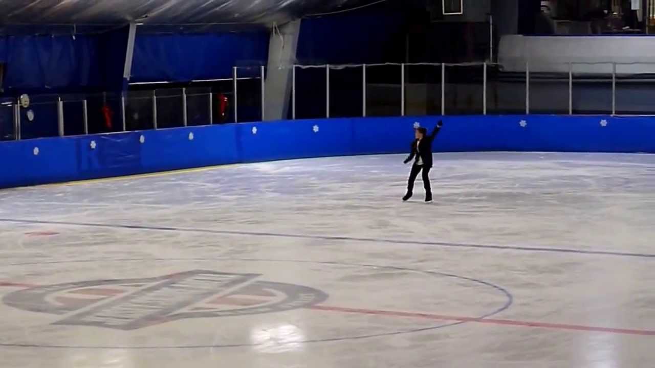 Nick at Jersey Shore Arena 2013 Holiday Show Rocking on Top of the ...