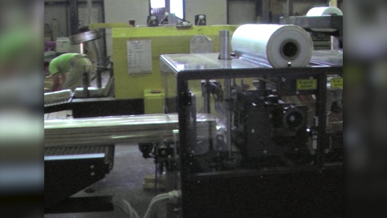 packaging parquet - overlap sealer ESP-200/110 - STROJPLAST - YouTube