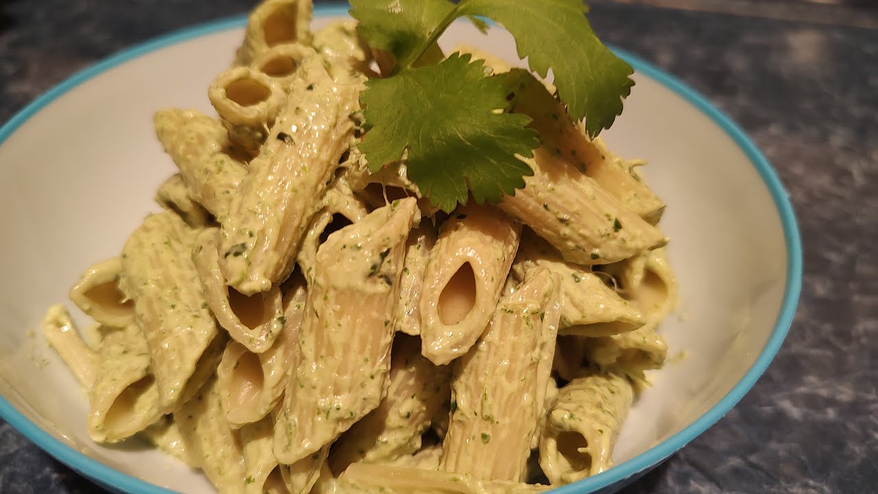 pasta con crema de cilantro / Comer y cocinar - YouTube