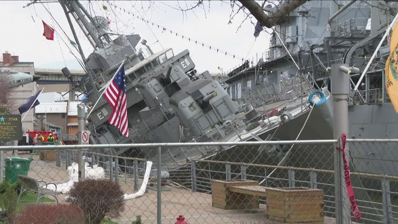 Crews keep working to save USS The Sullivans in Buffalo - YouTube