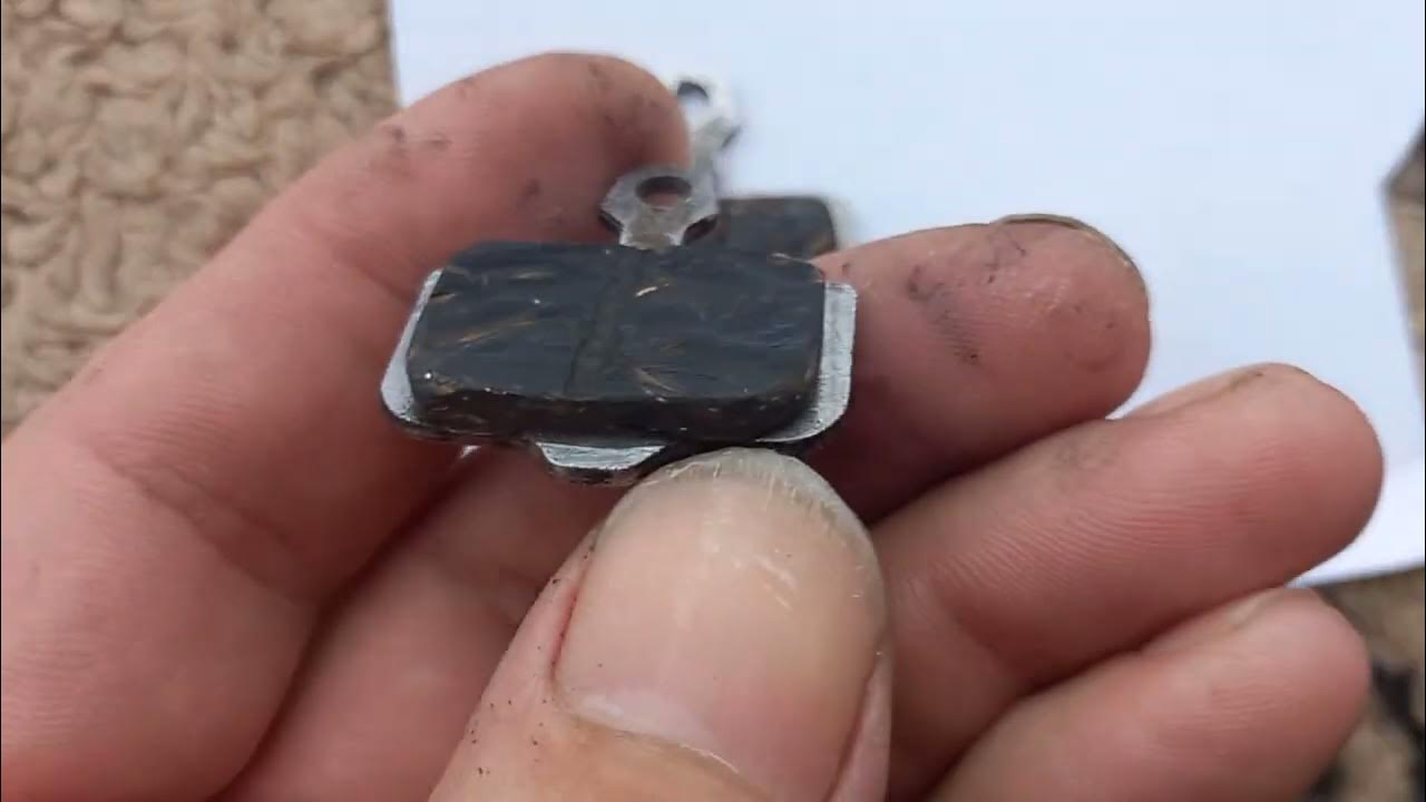 Kugoo M5/Куго М5 тормозные колодки своими руками. - YouTube