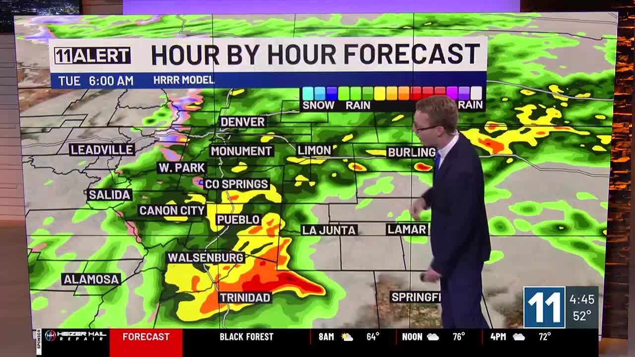 Scattered afternoon storms, heavy rain overnight - YouTube
