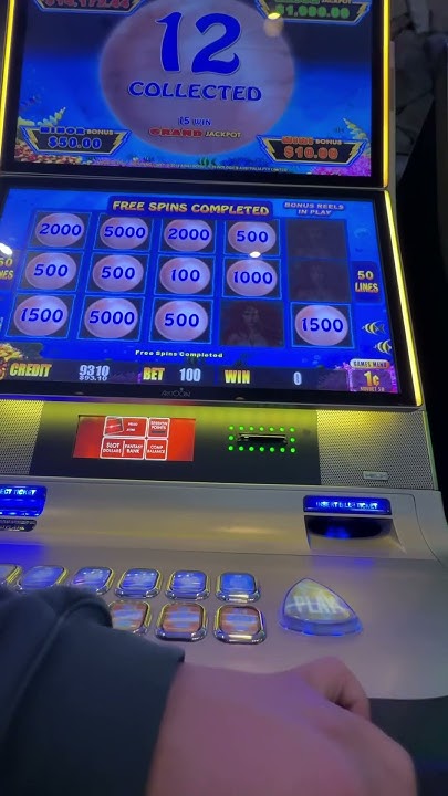$1 bets turning into $200 🤔 #SlotMachine #Jackpot #BigWin #CasinoLife # ...