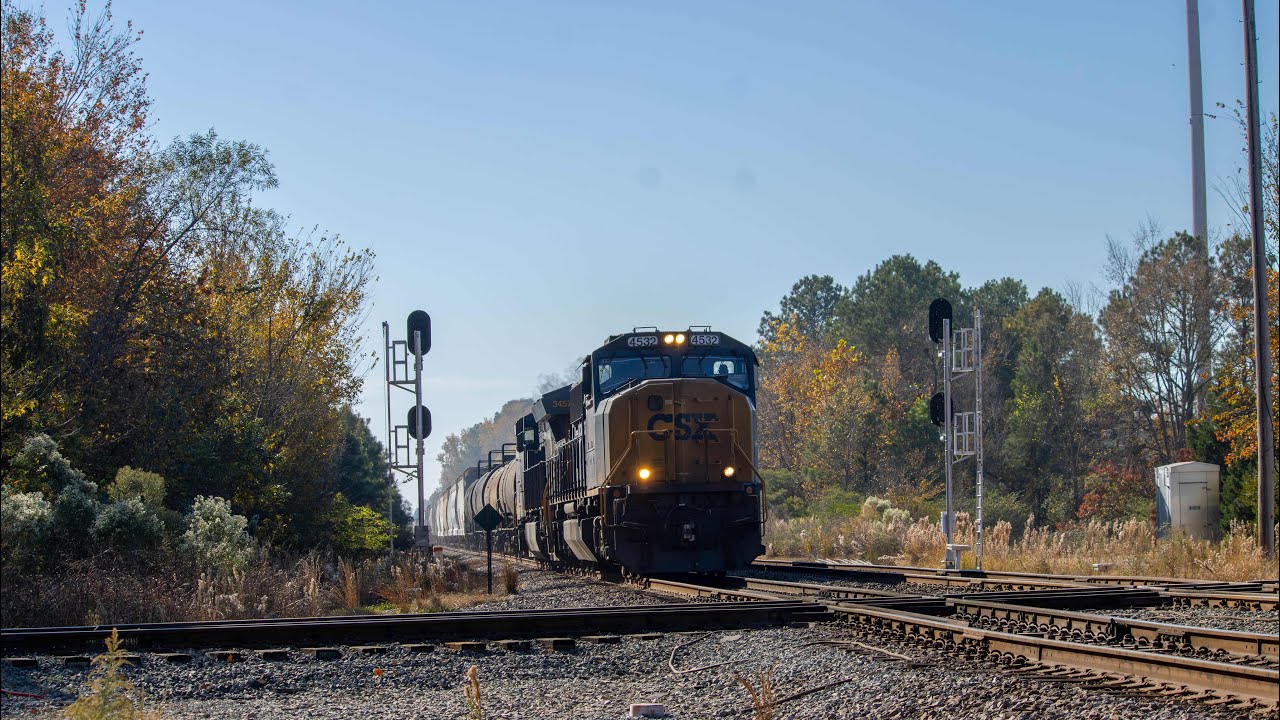 CSX 4532 Slams the Diamond NB on L607 with Killer NF K5LA! - YouTube
