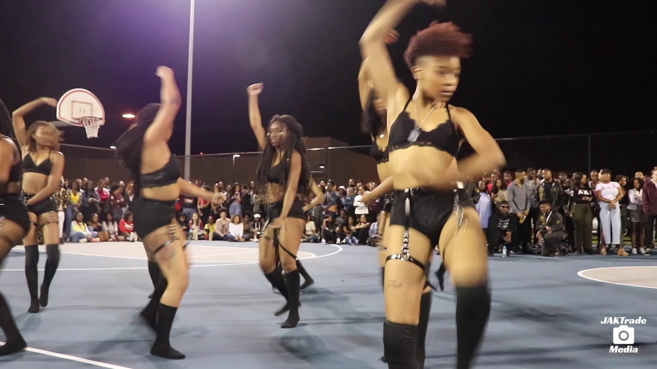 2019 Stroll Like An Alpha - warPHare - YouTube