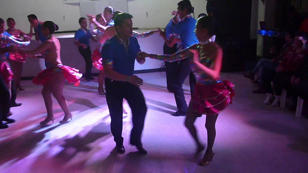 PASO LATINO Grupo Intermedio - YouTube