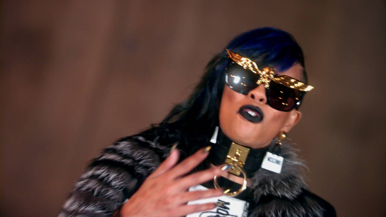 Asia Star - Reload (Official Music Video) Love & Pain Mixtape - YouTube