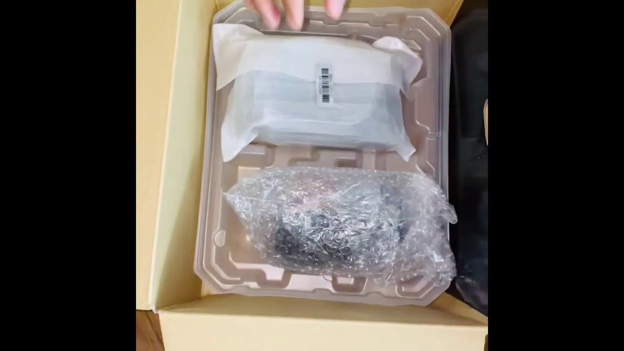 Unboxing canon EOS R6 - YouTube