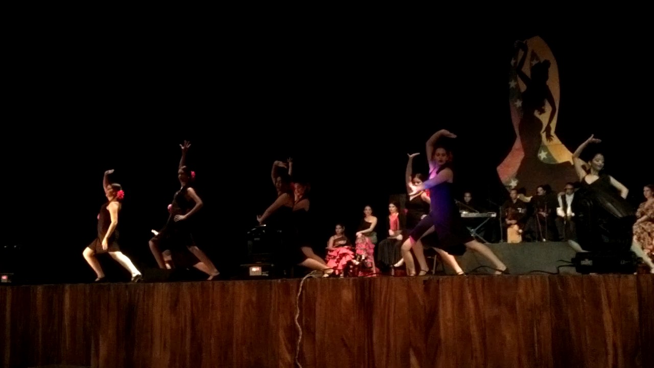 Por una Cabeza "Bea y sus Niñas 2017 - Alma Flamenca" - YouTube