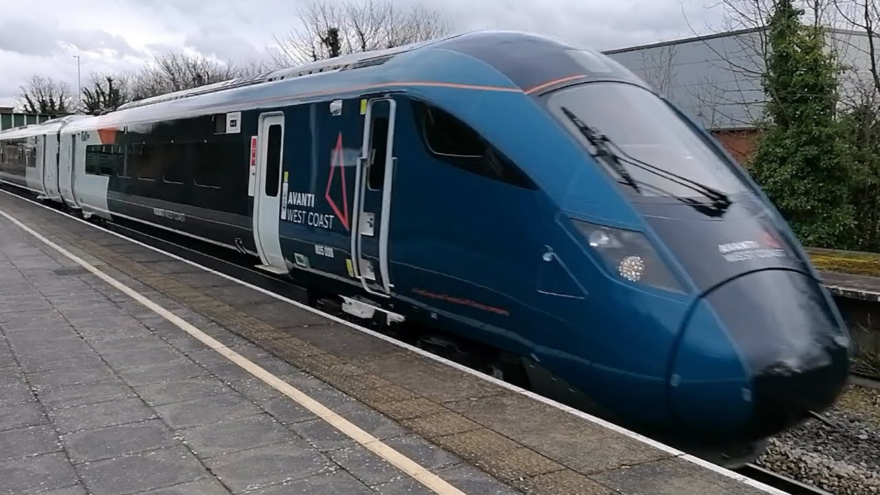 04/03/24 - BRAND NEW - Avanti West Coast Class 805 - 805008 - Crewe to ...