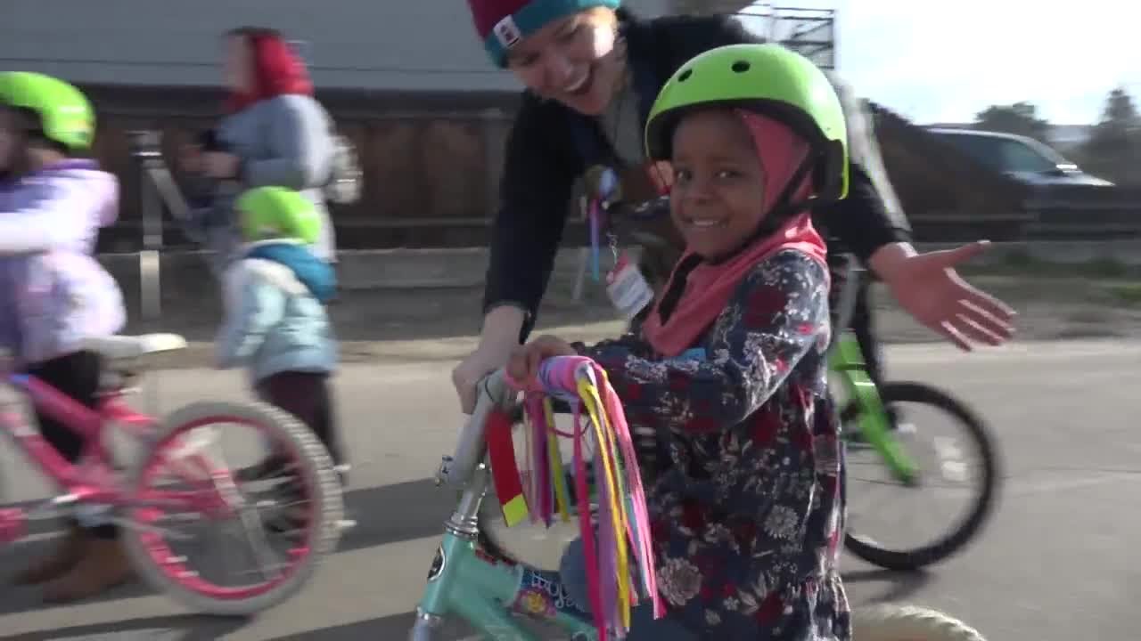 Children receive their dream bikes from the Boise Bicycle Project - YouTube