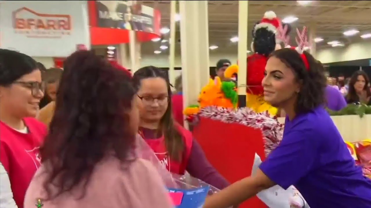 Salvation Army Angel Tree recipients express thanks - YouTube