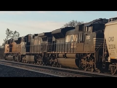 UP 8327 leads the SB MNPFR-27 at 10,060 Feet with a nice crew and 2 NS units - YouTube