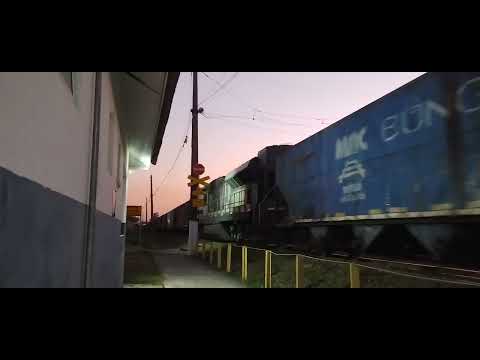 SD70 da VLI de NUMERO: 8354 de truque BB indo de locotrol no vazio De soja da VLI