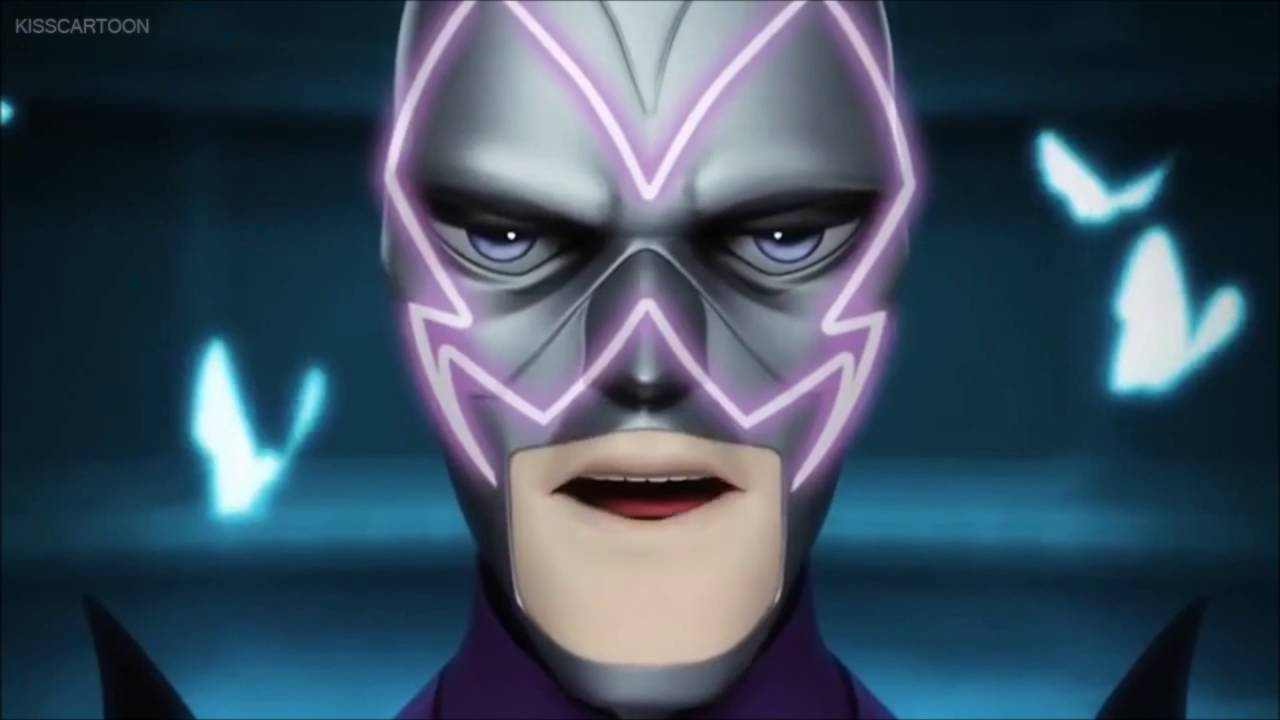 Hawk Moth Transforms (TFS Crossover) - YouTube