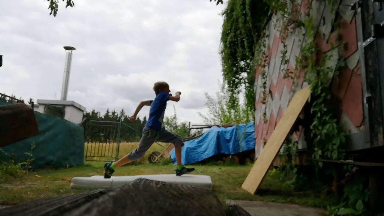 Wall flip - YouTube
