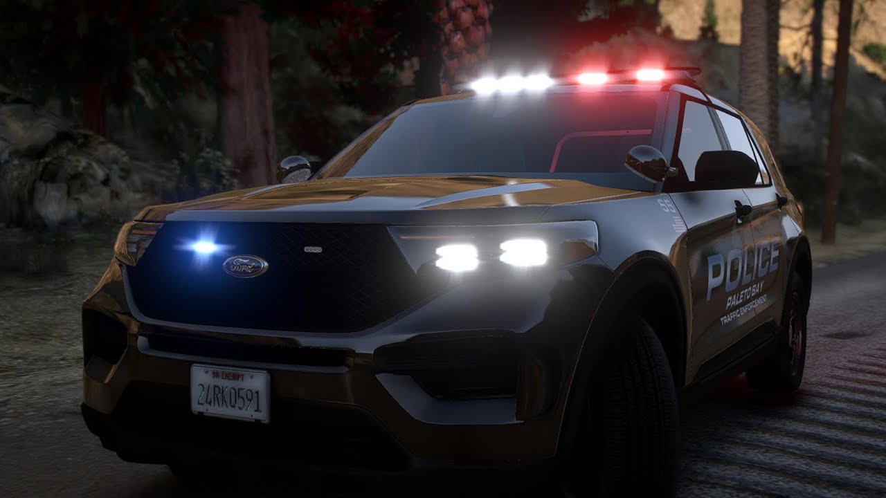 Officer in distress plus traffic enforcement - FivePD - YouTube