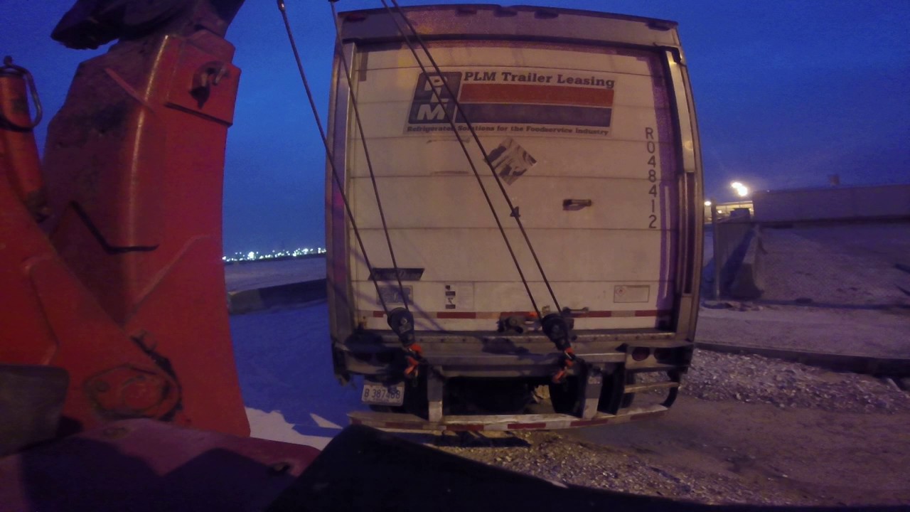 Heavy Duty wrecker recovery - YouTube