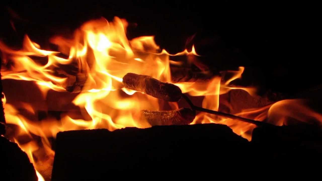 CUTE GIRL LIGHTING STUFF ON FIRE!! (7-28-12 Day 440) - YouTube