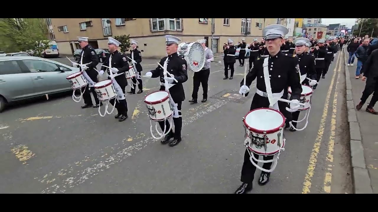 Young Loyalist flute band Laurieston & Southside Mitchelburne Club of ...