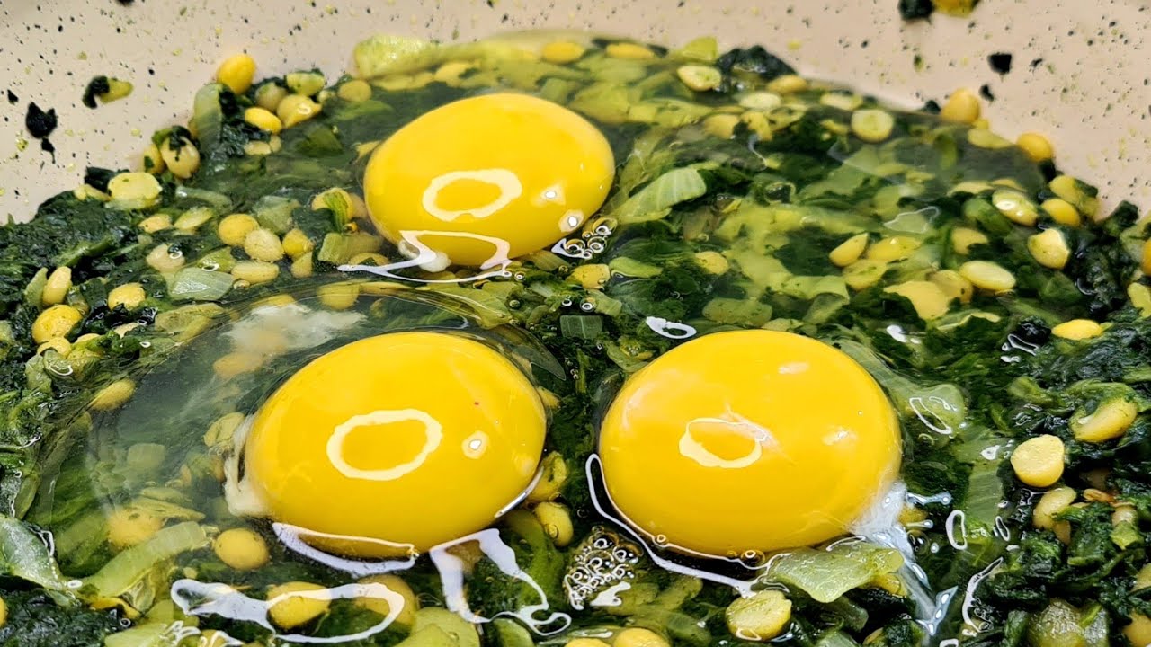 Quick and easy food/Spinach omelette/Eggs with spinach/Nutritious food ...