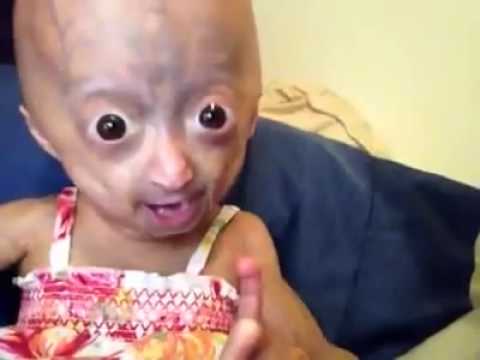 Adalia Rose Call me txt me Muah Muah Muah - YouTube