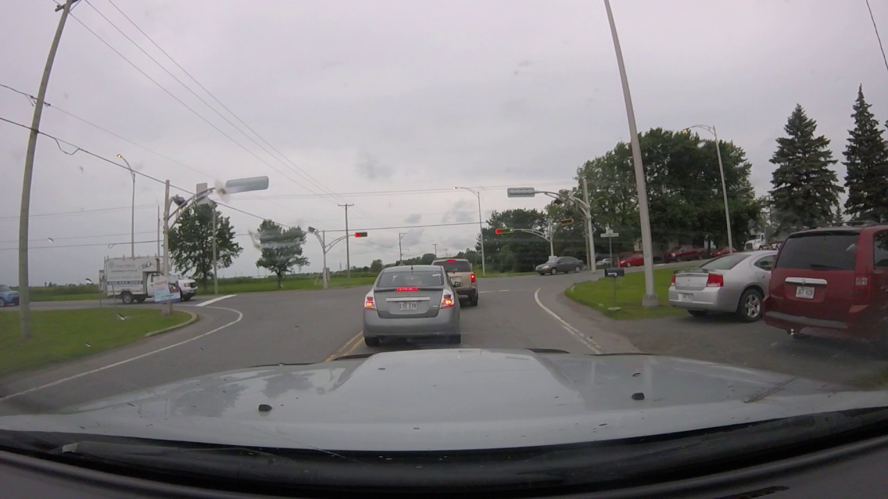 Advanced Right Signals Without Right Turn Lanes - YouTube